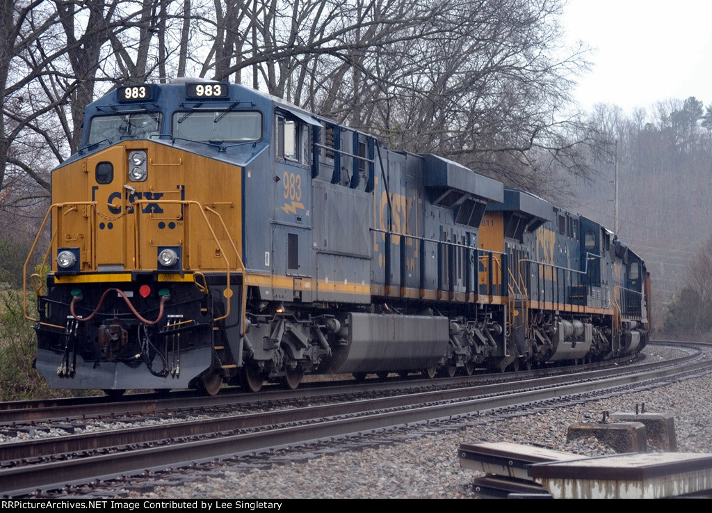 CSX 983